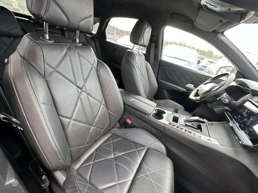 Violet DS 7 Crossback 2022 in Vilnius, with an engine capacity of 1.50 L and mileage of 149 thousand km for 18754 €, photo 27 on AUTOMOTO.COM.LV