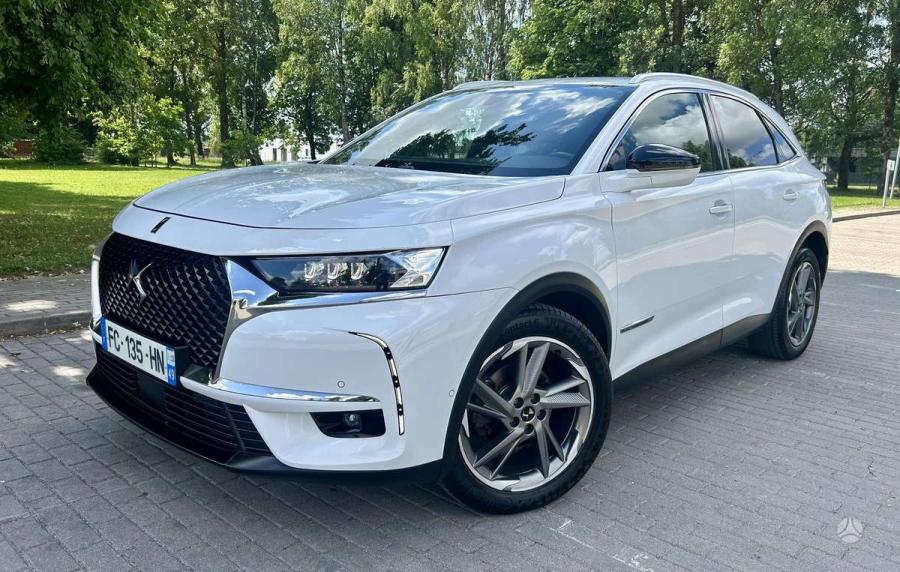 White DS 7 Crossback 2018 in Taurage, with an engine capacity of 2.00 L and mileage of 207 thousand km for 13200 €, photo 1 on AUTOMOTO.COM.LV