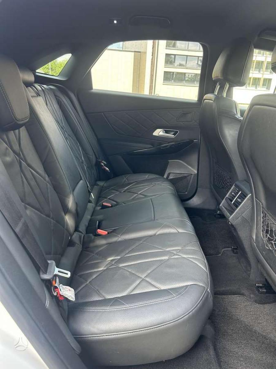 White DS 7 Crossback 2018 in Taurage, with an engine capacity of 2.00 L and mileage of 207 thousand km for 13200 €, photo 11 on AUTOMOTO.COM.LV