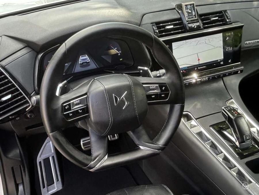White DS 7 Crossback 2018 in Taurage, with an engine capacity of 2.00 L and mileage of 207 thousand km for 13200 €, photo 13 on AUTOMOTO.COM.LV