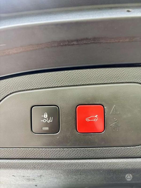 Balts DS 7 Crossback 2019 Tauragė, ar dzinēja tilpumu 2.00 L un nobraukumu 260 tūkst. km par 13500 €, foto 10 vietnē AUTOMOTO.COM.LV
