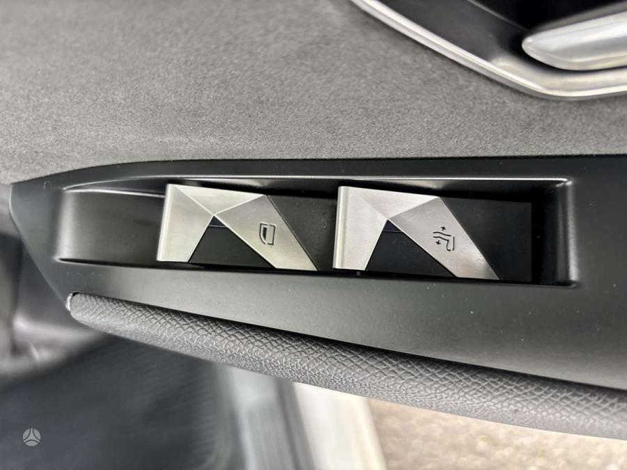 Белый DS 7 Crossback 2019 в Таураге, объемом двигателя 2.00 л и пробегом 260 тыс. км за 13500 €, фото 15 на AUTOMOTO.COM.LV