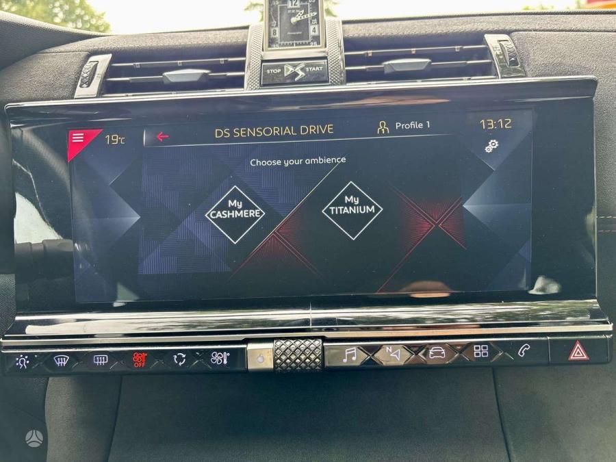 Белый DS 7 Crossback 2019 в Таураге, объемом двигателя 2.00 л и пробегом 260 тыс. км за 13500 €, фото 28 на AUTOMOTO.COM.LV