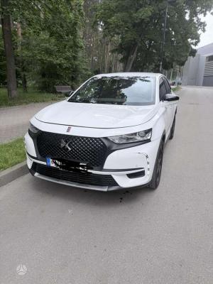 Balts DS 7 Crossback 2019 Alīta, ar dzinēja tilpumu 1.60 L un nobraukumu 172 tūkst. km par 15000 €, foto  vietnē AUTOMOTO.COM.LV