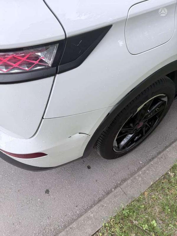 Белый DS 7 Crossback 2019 в Алитус, объемом двигателя 1.60 л и пробегом 172 тыс. км за 15000 €, фото 5 на AUTOMOTO.COM.LV