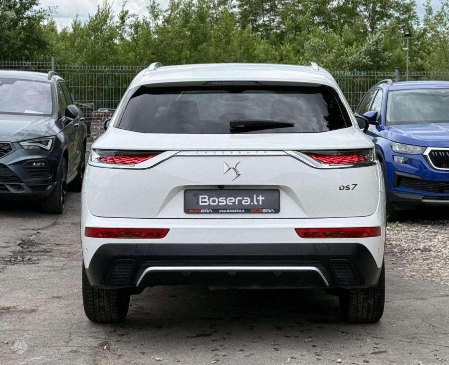 White DS 7 Crossback 2019 in Vilnius, with an engine capacity of 1.50 L and mileage of 171 thousand km for 17990 €, photo 7 on AUTOMOTO.COM.LV