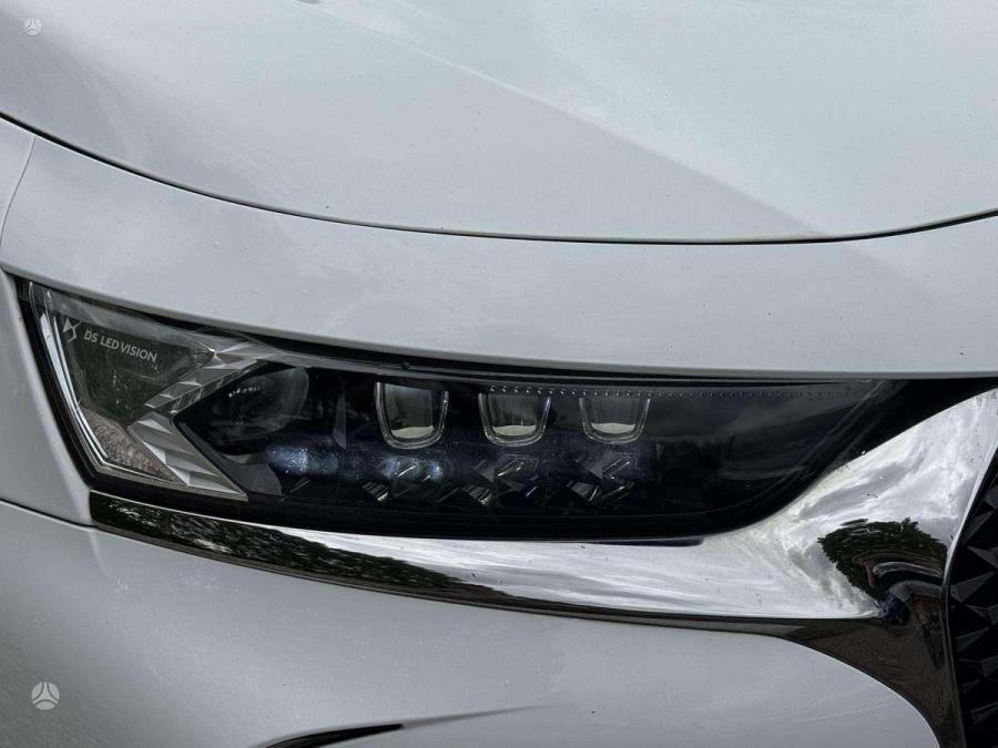 White DS 7 Crossback 2019 in Vilnius, with an engine capacity of 1.50 L and mileage of 171 thousand km for 17990 €, photo 10 on AUTOMOTO.COM.LV