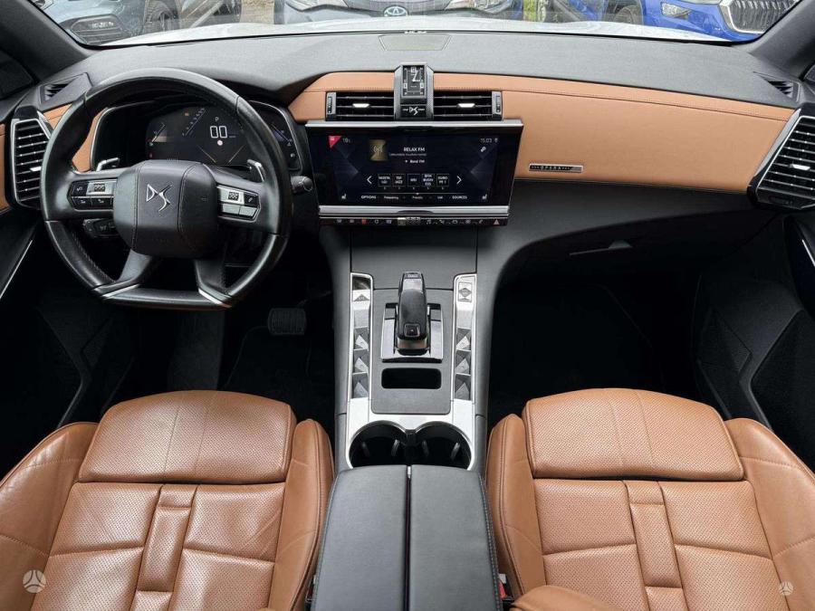 White DS 7 Crossback 2019 in Vilnius, with an engine capacity of 1.50 L and mileage of 171 thousand km for 17990 €, photo 29 on AUTOMOTO.COM.LV