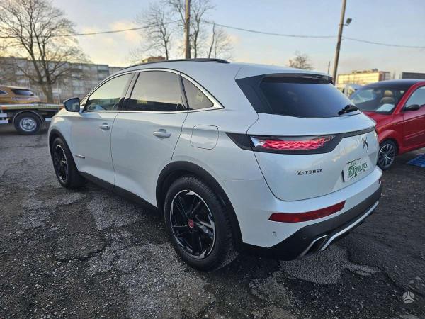 White DS 7 Crossback 2021 in Klaipeda, with an engine capacity of 1.60 L and mileage of 161 thousand km for 19590 €, photo 4 on AUTOMOTO.COM.LV