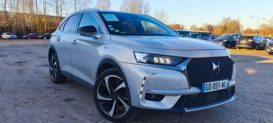 White DS 7 Crossback 2021 in Kaunas, with an engine capacity of 1.50 L and mileage of 158 thousand km for 18755 €, photo 1 on AUTOMOTO.COM.LV