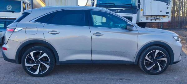 Белый DS 7 Crossback 2021 в Каунас, объемом двигателя 1.50 л и пробегом 158 тыс. км за 18755 €, фото 3 на AUTOMOTO.COM.LV