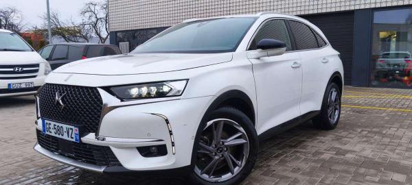 White DS 7 Crossback 2022 in Kaunas, with an engine capacity of 1.50 L and mileage of 155 thousand km for 17400 €, photo 1 on AUTOMOTO.COM.LV