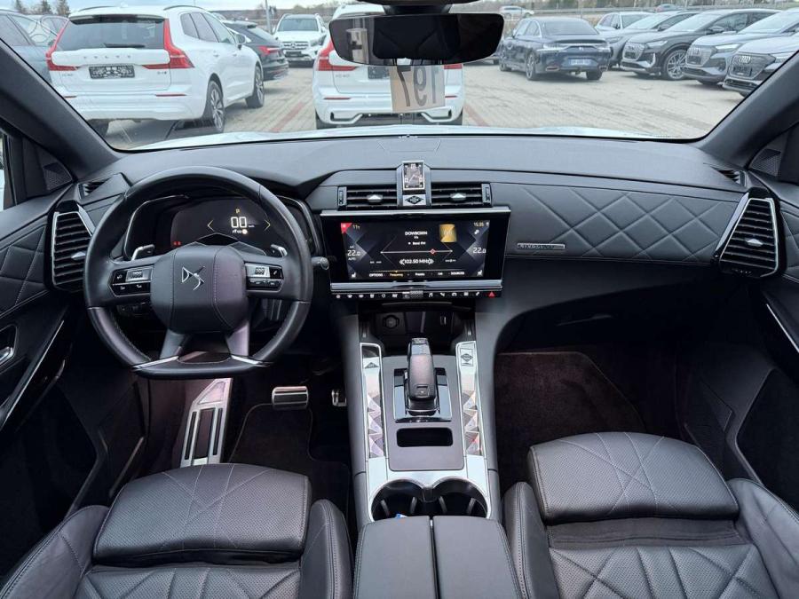 White DS 7 Crossback 2022 in Siauliai, with an engine capacity of 1.60 L and mileage of 175 thousand km for 21990 €, photo 14 on AUTOMOTO.COM.LV