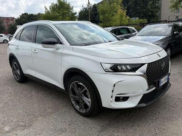 Balts DS 7 Crossback 2022 Viļņa, ar dzinēja tilpumu 1.50 L un nobraukumu 181 tūkst. km par 15972 €, foto 2 vietnē AUTOMOTO.COM.LV