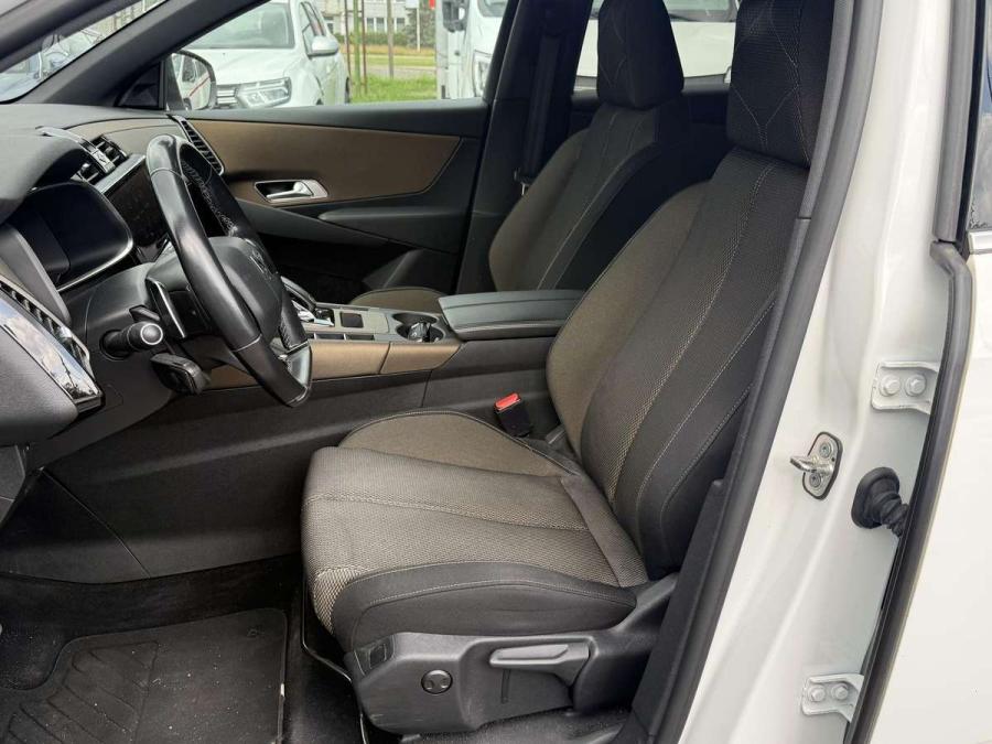 Balts DS 7 Crossback 2022 Viļņa, ar dzinēja tilpumu 1.50 L un nobraukumu 181 tūkst. km par 15972 €, foto 7 vietnē AUTOMOTO.COM.LV