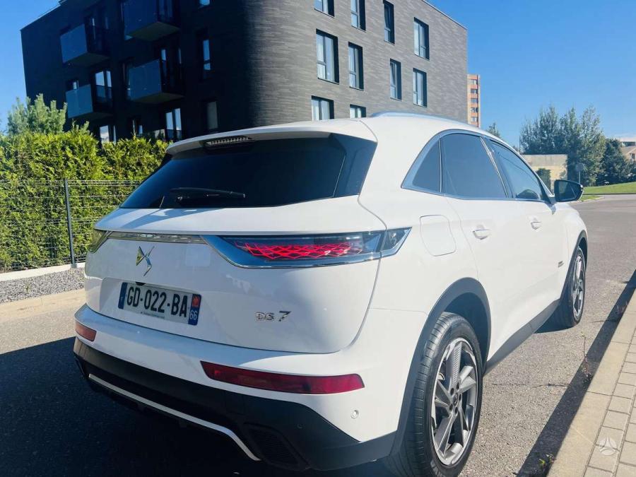 Белый DS 7 Crossback 2022 в Каунас, объемом двигателя 1.50 л и пробегом 120 тыс. км за 18750 €, фото 3 на AUTOMOTO.COM.LV