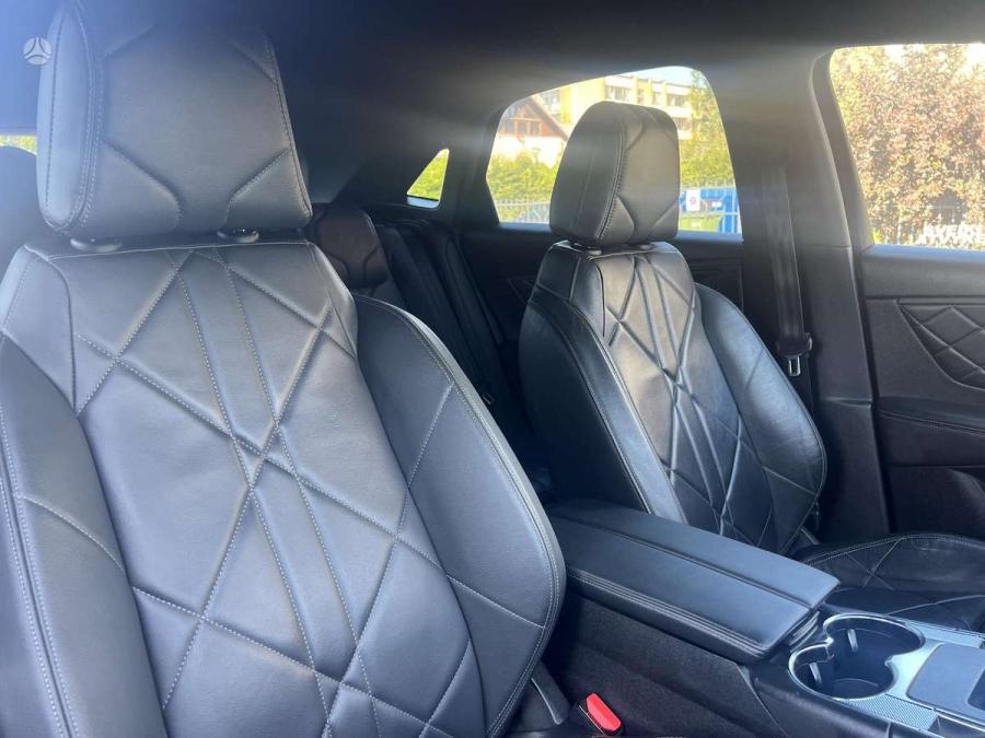 Белый DS 7 Crossback 2022 в Каунас, объемом двигателя 1.50 л и пробегом 120 тыс. км за 18750 €, фото 17 на AUTOMOTO.COM.LV