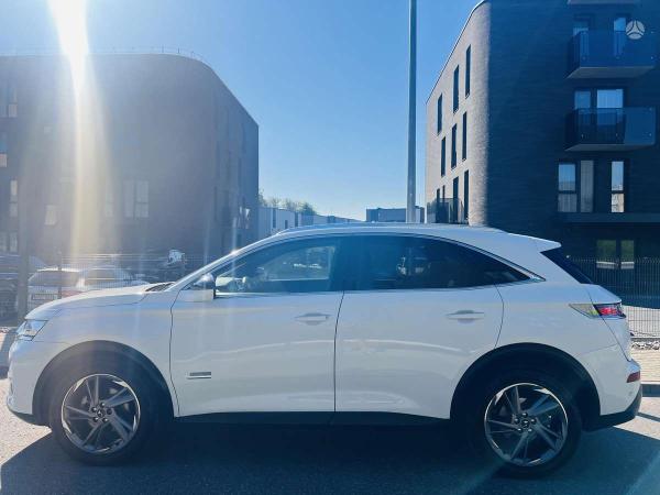 White DS 7 Crossback 2022 in Kaunas, with an engine capacity of 1.50 L and mileage of 120 thousand km for 18750 €, photo 6 on AUTOMOTO.COM.LV