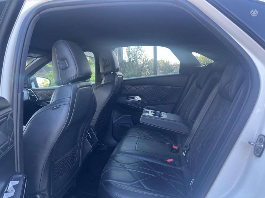Balts DS 7 Crossback 2022 Kauņa, ar dzinēja tilpumu 1.50 L un nobraukumu 120 tūkst. km par 18111 €, foto 23 vietnē AUTOMOTO.COM.LV