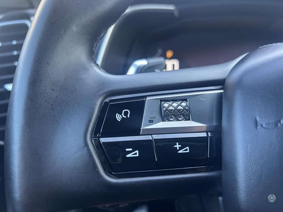 Balts DS 7 Crossback 2022 Kauņa, ar dzinēja tilpumu 1.50 L un nobraukumu 120 tūkst. km par 18111 €, foto 25 vietnē AUTOMOTO.COM.LV