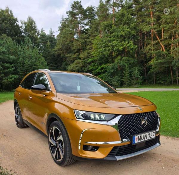 Yellow DS 7 Crossback 2019 in Prienai, with an engine capacity of 2.00 L and mileage of 155 thousand km for 18900 €, photo 3 on AUTOMOTO.COM.LV