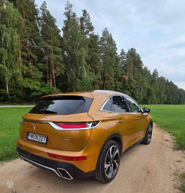 Yellow DS 7 Crossback 2019 in Prienai, with an engine capacity of 2.00 L and mileage of 155 thousand km for 18900 €, photo 4 on AUTOMOTO.COM.LV