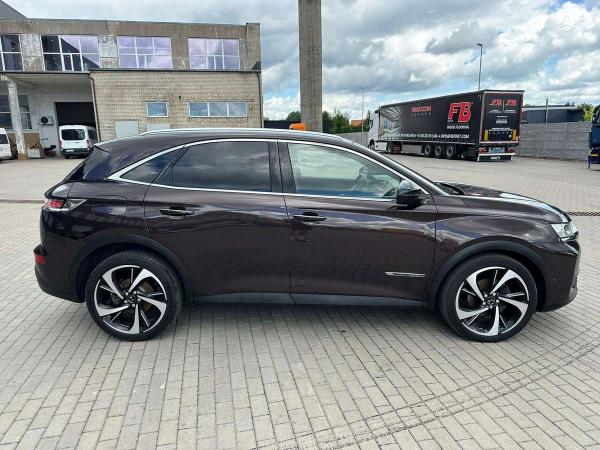 DS 7 2018 in Taurage, with an engine capacity of 2.00 L and mileage of 121 thousand km for 16900 €, photo 8 on AUTOMOTO.COM.LV