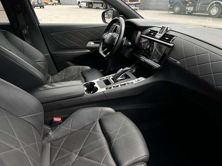 DS 7 2018 in Taurage, with an engine capacity of 2.00 L and mileage of 121 thousand km for 16900 €, photo 22 on AUTOMOTO.COM.LV