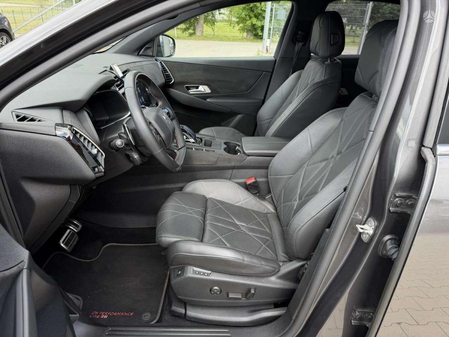 Pelēks DS 7 2022 Šauļi, ar dzinēja tilpumu 0.00 L un nobraukumu 108 tūkst. km par 23990 €, foto 14 vietnē AUTOMOTO.COM.LV