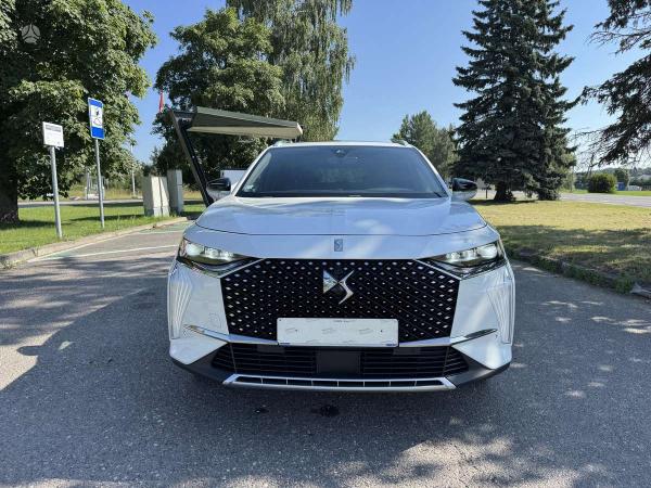 Белый DS 7 2023 в Таураге, объемом двигателя 1.60 л и пробегом 158 тыс. км за 21500 €, фото 3 на AUTOMOTO.COM.LV