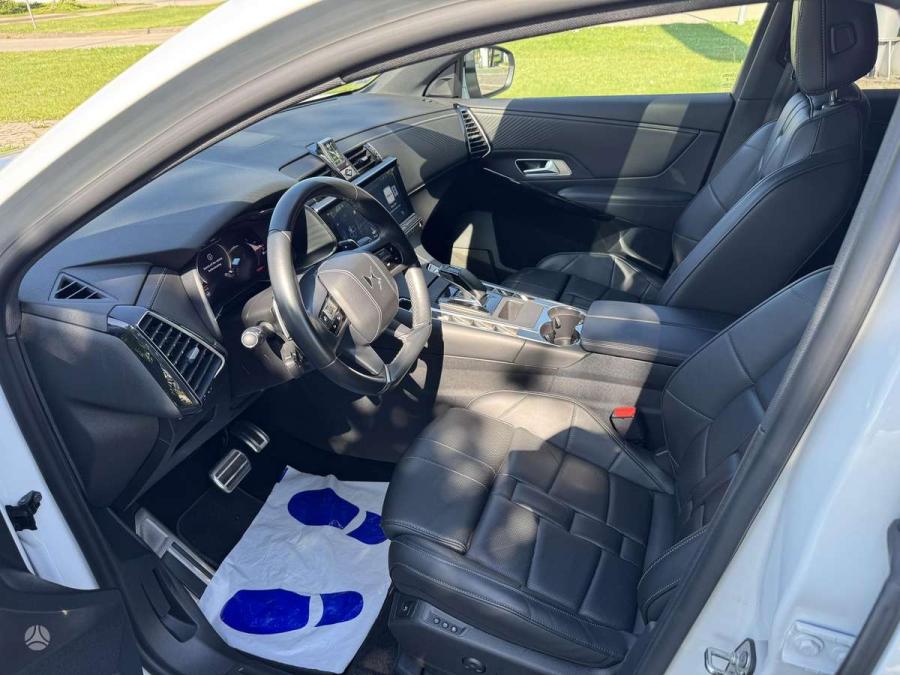Balts DS 7 2023 Tauragė, ar dzinēja tilpumu 1.60 L un nobraukumu 158 tūkst. km par 21500 €, foto 13 vietnē AUTOMOTO.COM.LV