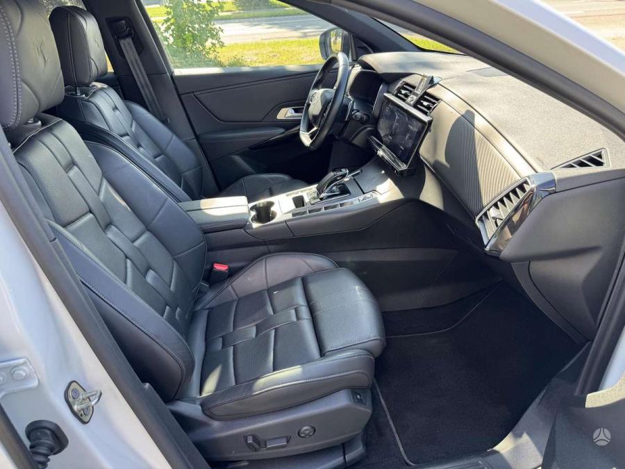 Balts DS 7 2023 Tauragė, ar dzinēja tilpumu 1.60 L un nobraukumu 158 tūkst. km par 21500 €, foto 15 vietnē AUTOMOTO.COM.LV