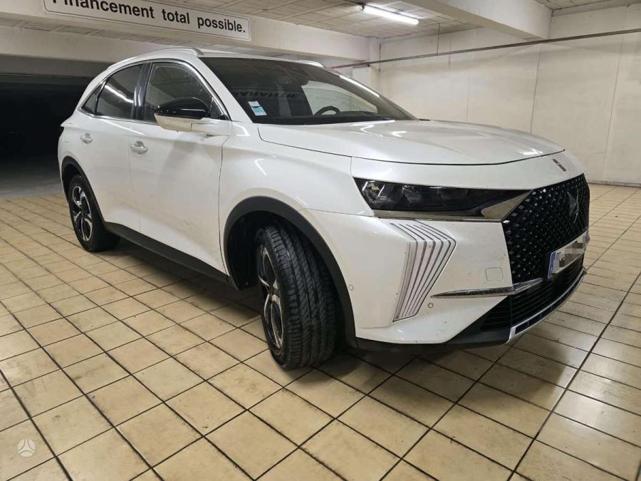 Balts DS 7 2023 Tauragė, ar dzinēja tilpumu 1.50 L un nobraukumu 214 tūkst. km par 13900 €, foto 1 vietnē AUTOMOTO.COM.LV