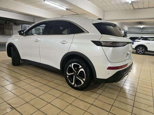 White DS 7 2023 in Taurage, with an engine capacity of 1.50 L and mileage of 214 thousand km for 13900 €, photo 7 on AUTOMOTO.COM.LV
