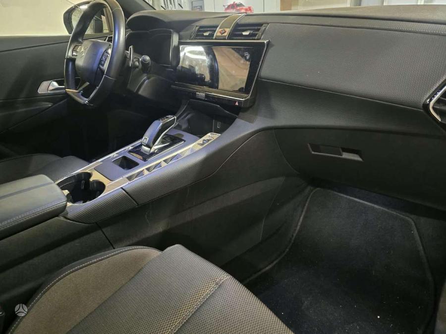 Balts DS 7 2023 Tauragė, ar dzinēja tilpumu 1.50 L un nobraukumu 214 tūkst. km par 13900 €, foto 10 vietnē AUTOMOTO.COM.LV