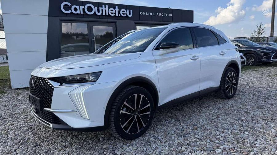 Balts DS 7 2023 Viļņa, ar dzinēja tilpumu 1.50 L un nobraukumu 74 tūkst. km par 24079 €, foto 3 vietnē AUTOMOTO.COM.LV