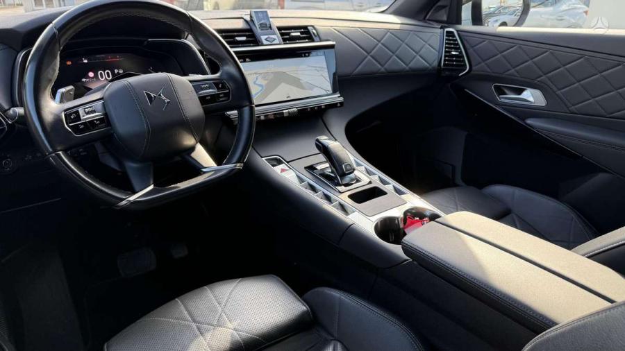 Balts DS 7 2023 Viļņa, ar dzinēja tilpumu 1.50 L un nobraukumu 74 tūkst. km par 24079 €, foto 12 vietnē AUTOMOTO.COM.LV