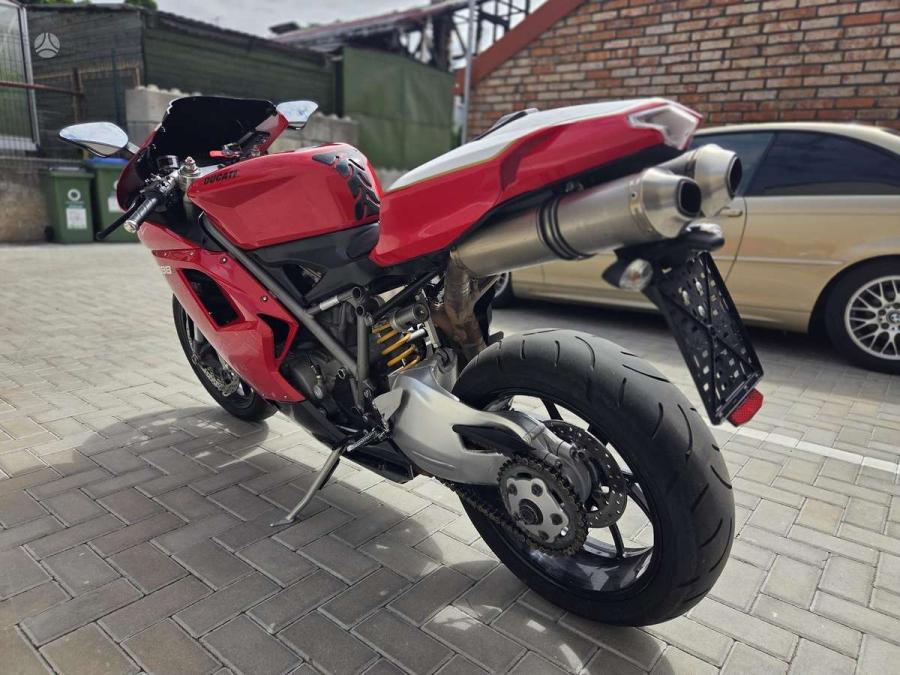 Ducati 848 2009 Kauņa, ar dzinēja tilpumu 0.85 L un nobraukumu 50 tūkst. km par 3999 €, foto 6 vietnē AUTOMOTO.COM.LV