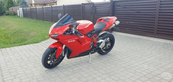 Ducati 848 2010 Viļņa, ar dzinēja tilpumu 0.85 L un nobraukumu 3 tūkst. km par 5600 €, foto 2 vietnē AUTOMOTO.COM.LV