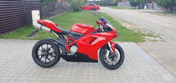 Ducati 848 2010 Viļņa, ar dzinēja tilpumu 0.85 L un nobraukumu 3 tūkst. km par 5600 €, foto 6 vietnē AUTOMOTO.COM.LV