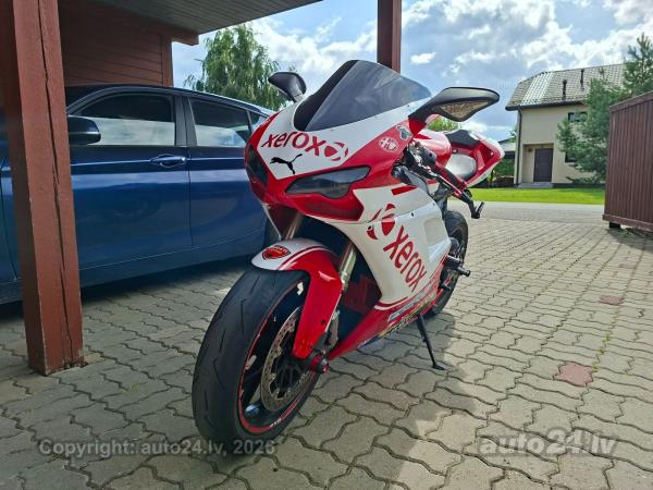 Red Ducati 848 2013 in Tallinn, with an engine capacity of 0.85 L and mileage of 2 thousand km for 7500 €, photo 4 on AUTOMOTO.COM.LV