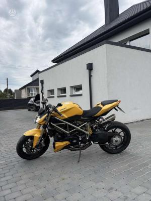 Yellow Ducati 848 2011 in Kaunas, with an engine capacity of 0.85 L and mileage of 15 thousand km for 6500 €, photo  on AUTOMOTO.COM.LV