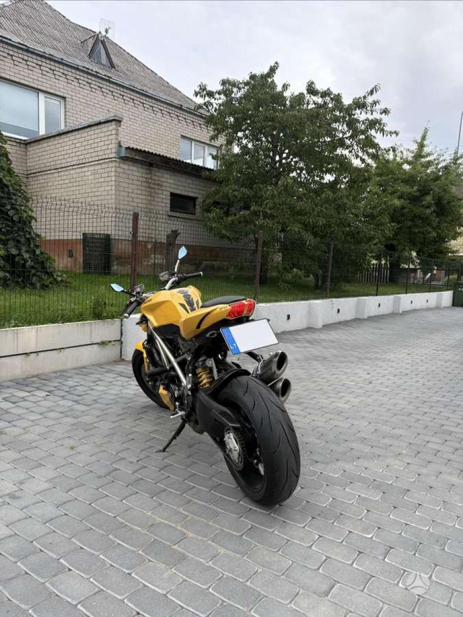 Yellow Ducati 848 2011 in Kaunas, with an engine capacity of 0.85 L and mileage of 15 thousand km for 6500 €, photo 5 on AUTOMOTO.COM.LV