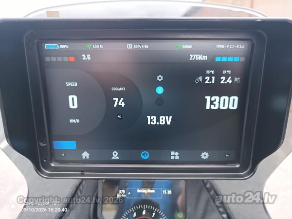Black Ducati Desert X 2022 in Tallinn, with an engine capacity of 0.94 L and mileage of 39 thousand km for 18600 €, photo 9 on AUTOMOTO.COM.LV