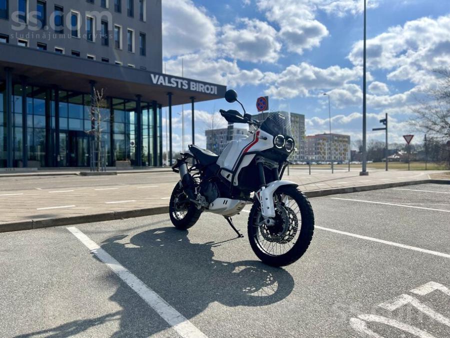 Ducati Desert X 2022 Rīga, ar dzinēja tilpumu 0.94 L un nobraukumu 0 tūkst. km par 13100 €, foto 4 vietnē AUTOMOTO.COM.LV