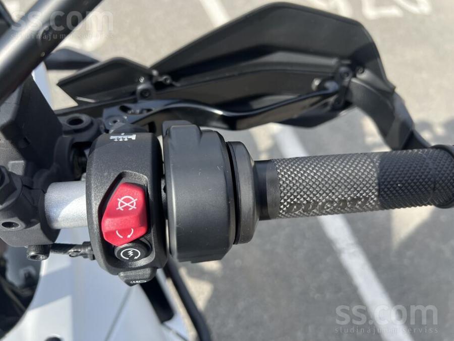 Ducati Desert X 2022 Rīga, ar dzinēja tilpumu 0.94 L un nobraukumu 0 tūkst. km par 13100 €, foto 10 vietnē AUTOMOTO.COM.LV
