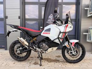 Ducati Desert X 2022 Kauņa, ar dzinēja tilpumu 0.94 L un nobraukumu 19 tūkst. km par 9350 €, foto  vietnē AUTOMOTO.COM.LV