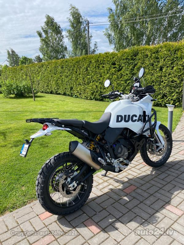 Ducati Desert X 2023 Tartu, ar dzinēja tilpumu 0.94 L un nobraukumu 5 tūkst. km par 13000 €, foto 2 vietnē AUTOMOTO.COM.LV