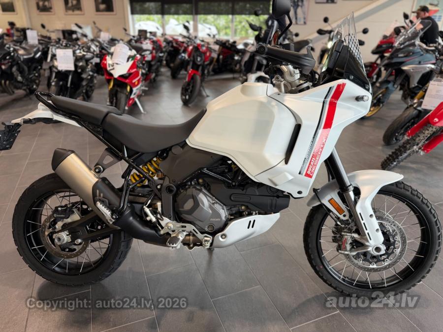 White Ducati Desert X 2022 in Tallinn, with an engine capacity of 0.94 L and mileage of 5 thousand km for 11490 €, photo 3 on AUTOMOTO.COM.LV