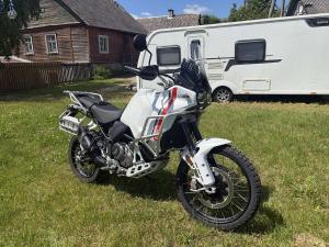 White Ducati Desert X 2022 in Vilnius, with an engine capacity of 0.94 L and mileage of 20 thousand km for 10500 €, photo 3 on AUTOMOTO.COM.LV